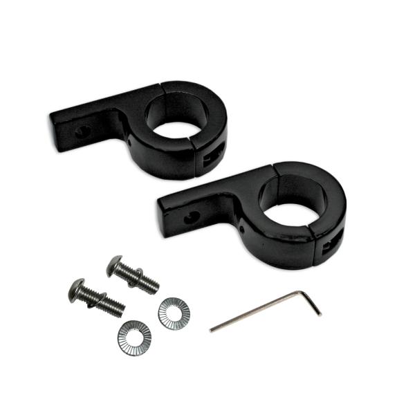 【適合】ツーリング、ソフテイル、トライク1.25インチ径 エンジンガード用【商品説明】シャークデーモンシリーズ・LEDフォグライトを、1.25インチ径のエンジンガードへ装着するためのマウントクランプキットです。＜特長＞●カスタムダイナミクス...