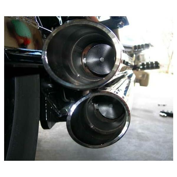 【適合】口径1.5インチ（38.1mm）以上マフラー【商品説明】マフラーのエンド部分に丸い板を装着し、排気の吹き抜けを少し止める事で低中速トルクのアップと音量を低下させます。排気を少し戻す事でシリンダーの吹き抜けを調整して、トルクをアップさ...