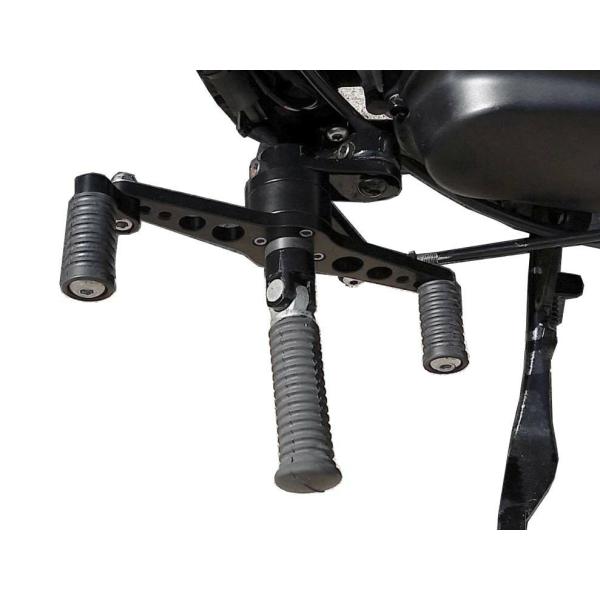 【適合】2004〜2021 スポーツスター ※フォワードコントロール車 【商品説明】スポーツスターのフォワードコントロール用シーソーペダル。かかとでもシフトチェンジが可能になります。ツーリング等で操作が楽になり、靴を傷める事もありません。シ...