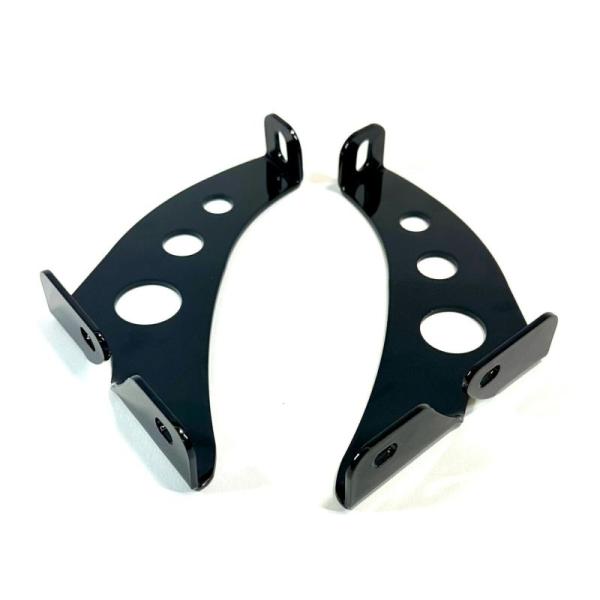 【適合】1999〜2013 FLTR、FLTRU、FLTRX【商品説明】2013以前のロードグライド用 フェアリングサポートブラケットです。＜特長＞●ノーマルのサポートブラケットの代わりに装着することで、エンジンガード周りをよりすっきりと洗...