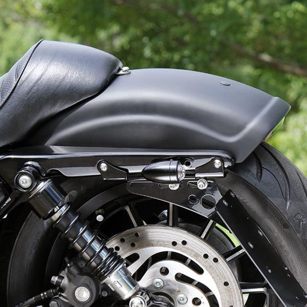 【適合】2007〜2009 XL スポーツスター【商品説明】2007〜2009 XL スポーツスター用 ショートリアフェンダーです。＜特長＞●軽快なショートフェンダー。エンドのリブがアクセント●裏面に別売テールランプ（61-89591）を取...