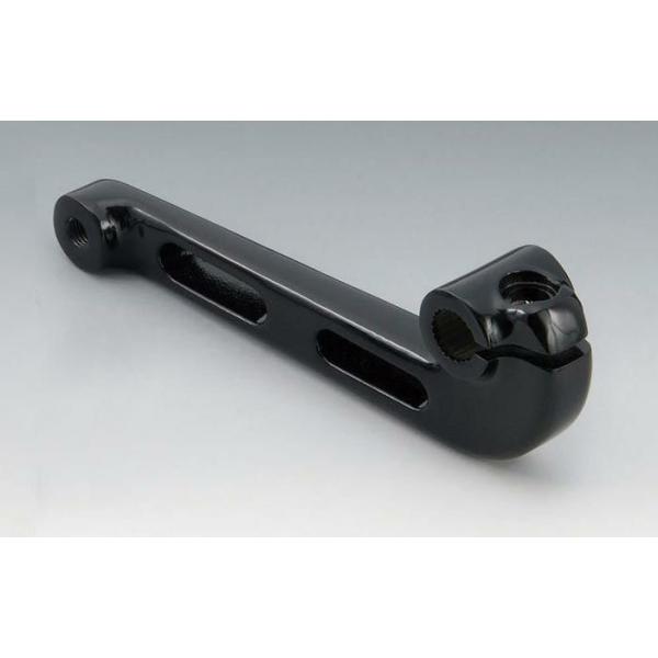 【適合】2004〜2021 スポーツスター ※フォワードコントロール車は不可 【商品説明】ノーマルに比べ、25mm長いシフターアームです。エンジニアブーツ等の大きな靴でも操作しやすくなります。シフトペグは純正ボルトサイズ：5/16-24が取...