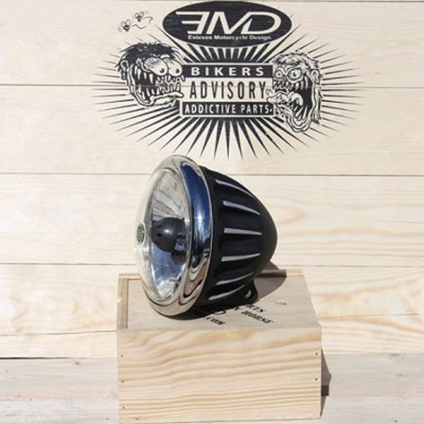 【適合】スポーツスター、ダイナ、FXソフテイル 等5-3/4インチ径・ボトムマウントヘッドライト装着車※LEDヘッドライト不可【商品説明】オールドスタイルのアルミ製ヘッドライトバケットです。フランスのオールドスクールチョッパーパーツメーカー...