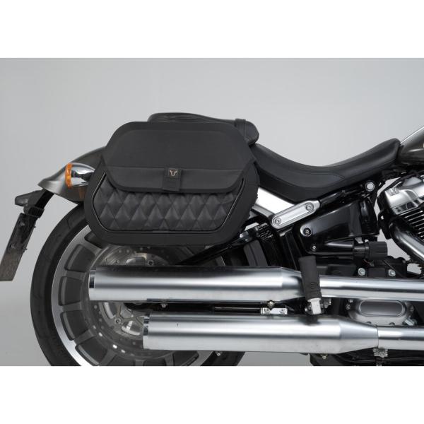 【適合】2018以降 FLFB、FLFBS、FXBR、FXBRS【商品説明】ハーレー M8ソフテイル ファットボーイ、ブレイクアウト用 SLHシステム・サイドキャリアです。SW-MOTECH（SWモーテック）のLH1サドルバッグ（BC-68...