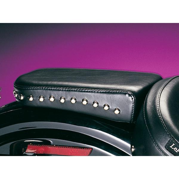 【適合】1982〜2003 スポーツスター※サノラソロシート（L-016）装着車【商品説明】サノラソロシート（L-016）用ピリオンシート。【サイズ】幅：6インチ（約15cm）【メーカー】Le Pera(ラペラ)【商品番号】L-042