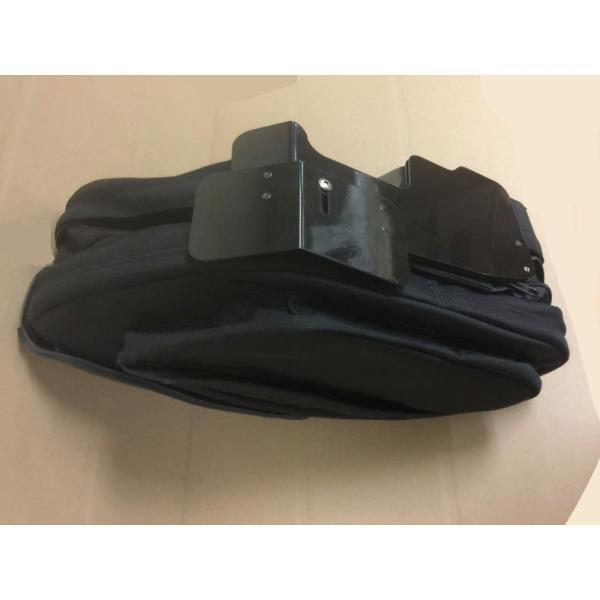 【適合】ダイナ・FXR用レトロV2ナイロンサドルバッグ装着車※旧タイプのDyna、FXR用バッグで、ヒートシールドが単板のものには装着できません。【商品説明】ダイナ・FXR用 RetroV2ナイロンサドルバッグに装着する、アジャスタブルヒー...