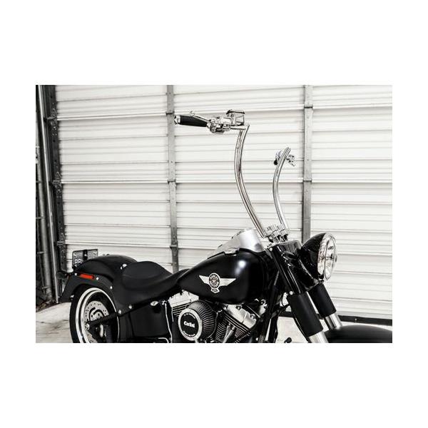 【適合】1986〜2022 FLHR、FLHRS、FLHRC1998〜2013 FLTR、FLTRU、FLTRX1984〜2024 ソフテイル1991〜2017 ダイナ※スプリンガーおよび1.25インチ径ライザー装着車不可【商品説明】両腕を...