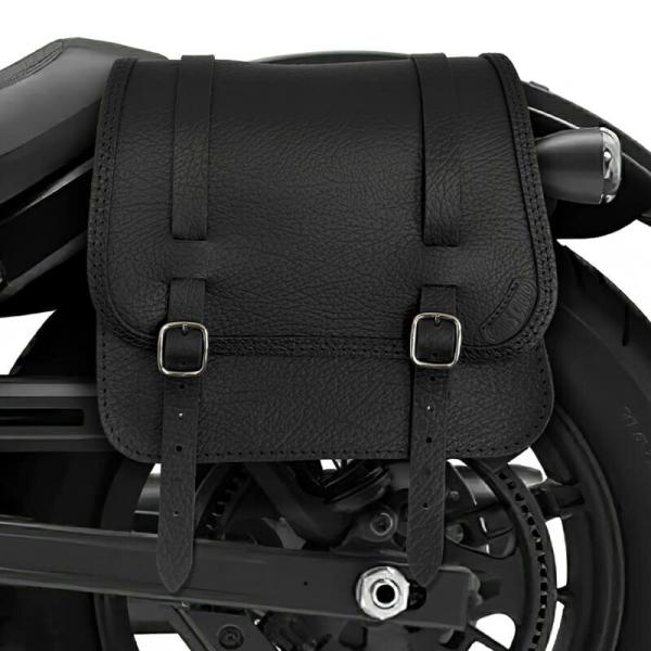 【適合】2022以降 RH975/S【商品説明】ナイトスター RH975/S用 本革製サドルバッグです。＜特長＞●クラシックテイストの、リンクルレザーを使用しています●背面はスチールプレート入りで、荷物を入れても型崩れしません●ブラケットは...