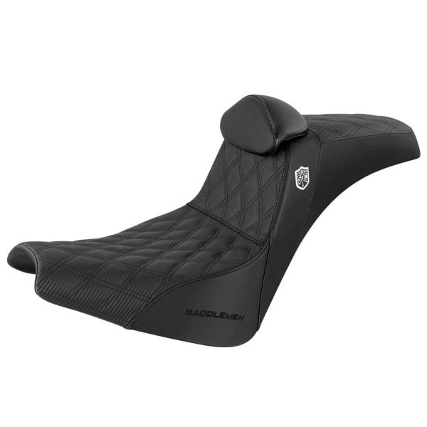 【適合】2018以降 FXBB、FXBBS、FXST【商品説明】M8ソフテイル ストリートボブ、スタンダード用 2UPシート。クラブスタイルで人気のサンディエゴカスタムズと、品質と快適性でハーレーライダーからの評価の高いサドルマンのコラボレ...