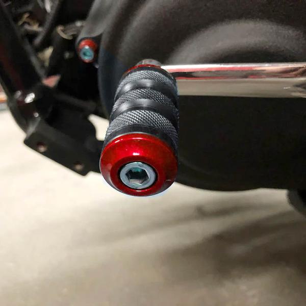 【商品説明】レッドアルマイト仕上げされたシフトペグ。●ビレットアルミニウム製の高品質なシフトペグ。●ペグの両端はレッドアルマイト仕上げで目を引くデザイン。●ローレット加工が施されており、滑りずらくなっています。●ハードウェアはステンレス製。...