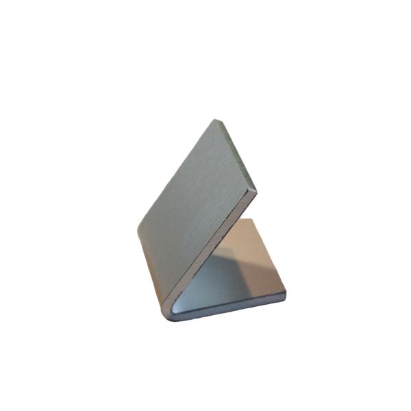 【商品説明】アンテナ分離型ETCの、アンテナを設置するためのステーです。形状はV字型（60度に曲がるタイプ）。※取付け場所に応じてL字型（90度に曲がったタイプ）もあります。ボルト穴は開いていませんので、必要に応じて穴あけ加工を行うか、両面...