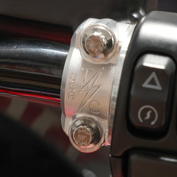 【適合】1996〜2024 ツーリング、トライク、ソフテイル1996〜2017 ダイナ2002〜2017 Vロッド1996〜2003 スポーツスター1999〜2000 FXR2/3/4【商品説明】1996以降 ツーリング、ソフテイル、ダイナ...