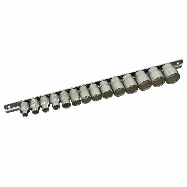 【商品説明】工具専門メーカー「ジーニアス」製のヘックスロングビットセット。●6角頭のヘックスボルト＆ナットを回す際に使用する、最も基本的な工具です。●12角タイプのソケットは6角タイプのソケットに比べて細かく角度を変えられるので、狭い所での...