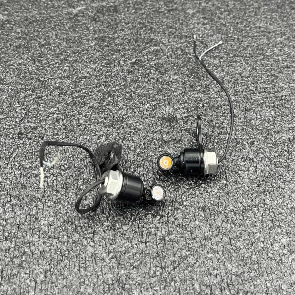 【商品説明】Kellermann Bullet Atto（バレット アト―）の改良版極小ウィンカーです。特長・外寸サイズはBullet Atto（バレットアト―）と同サイズながら、わずかなボディ形状の変更と内部回路の最適化で更なる高耐久を実...