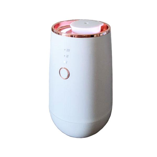 「カテックス　アロマブリーズCute 　ローズゴールド　充電式　A603-12」は、水を使わない直噴式アロマディフューザーです。美容器具のようなキュートなデザイン。充電式＆コンパクトで、様々な生活シーンに溶け込みます。■メーカー　カテックス...