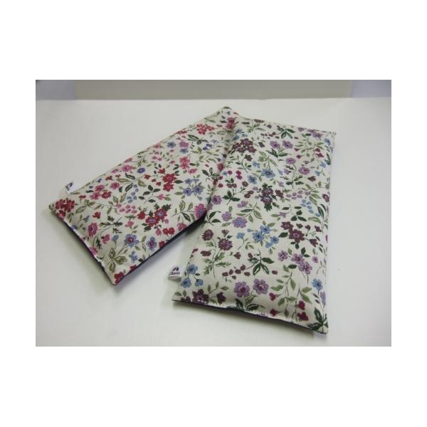 「カリス　リラックスアイピロー　ブルー」は、フラックスの重みとひんやり感、ラベンダーの香りで疲れた目を癒すアイピローです。リラックス＆リフレッシュしてください。■メーカー　カリス成城■ブランド　カリス■区分　健康グッズ/癒しグッズ/アロマ/...