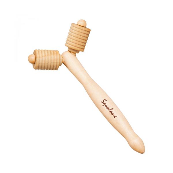 「つげの美容ローラー」は、つげ製のローラー部分にスクワランをたっぷり染み込ませました。Ｖ字型ヘッドがフェイスラインにぴったりフィットし、ローラーの凸凹が広範囲にお肌をほどよく刺激します。先端部分はツボ押しにも。フェイスラインだけでなく、二の...