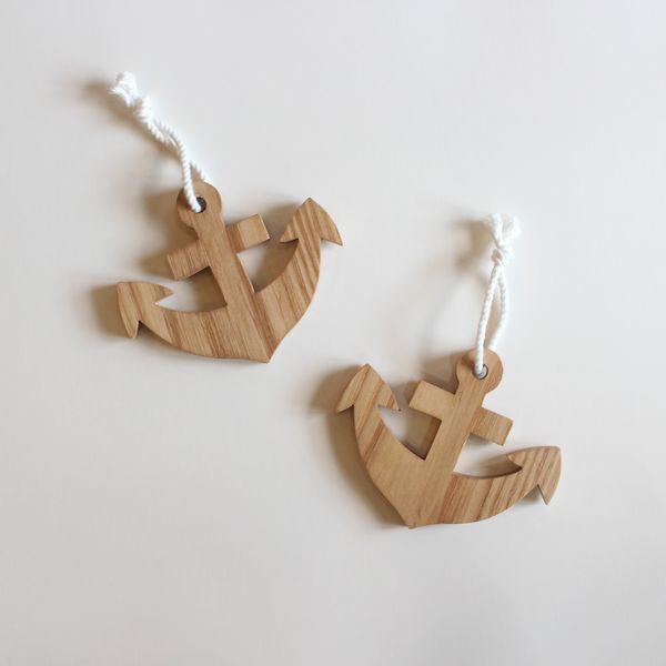 ■ サイズ約 縦10cm×横12cm×厚み1cm■ 樹　種タモ■ 塗　装天然オイル塗装（ナチュラル）■ 納　期在庫がある場合：２営業日以内に発送可能です。在庫がない場合：制作に１週間ほどお日にちを頂戴いたします。■ 配　送メール便 (ヤマト...