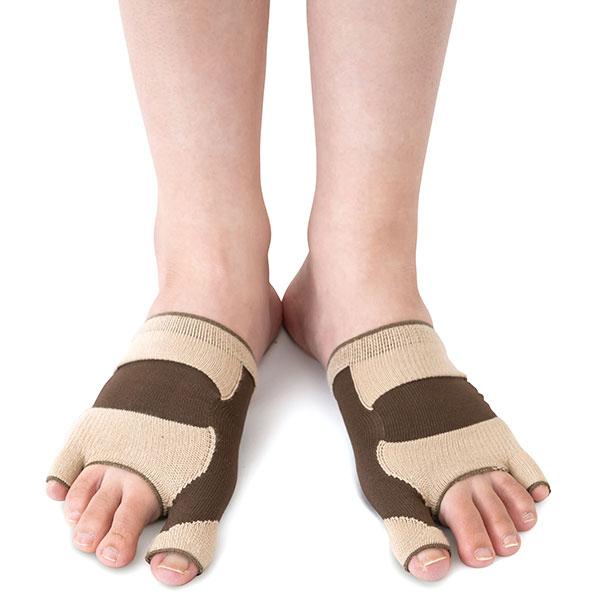 【無縫製 国産外反母趾サポーター 左右1組×2個セット】綿混爽快！テーピングラインが足指をグッとサポート。親指回るように土踏まずにかけて引き締める縦のラインと横のアーチをサポートする横ラインで足指をグッと開くことをサポート。無縫製仕様なので...