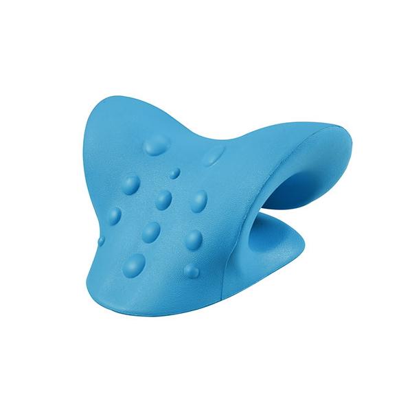 【ネックストレッチャー くび楽君】テレビやスマホ、パソコンなどをじっと見る時間は多くありませんか？寝るだけストレッチ！楽してできる首のストレッチ器具です。運動が苦手な方も仰向けに姿勢を良くして寝るだけでストレッチ。1日たった10分を3回程度...