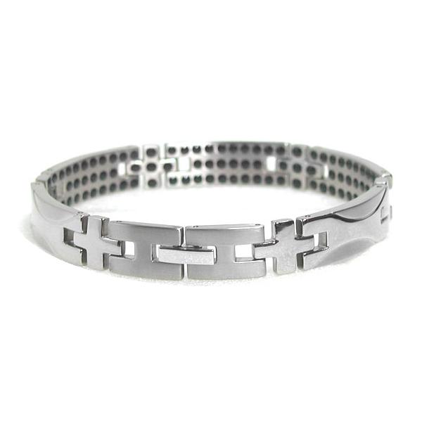 【スリムチタン・ゲルマ182個ブレスレット】182個のゲルマニウム粒がビッシリ！フォルムが美しいゲルマニウムチタンブレスレット。ゲルマニウム（99.999％)の粉末を特殊加工してチタンの枠にセットしたブレスレット。表面のデザインはモダンで幾...