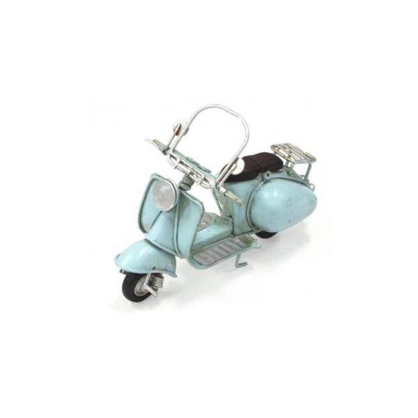 インテリアのアクセントにもなる、アンティーク風のスクーターです。