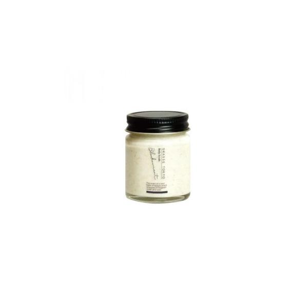トウモロコシ穂軸(芯を乾燥し細かく粉砕したもの)をスクラブ剤として使用しています。