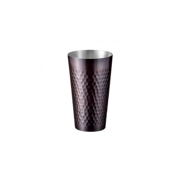 アンティーク感やヴィンテージスタイルの要素を持ち、くつろぎの時間にアクセントとして目を引く存在です。