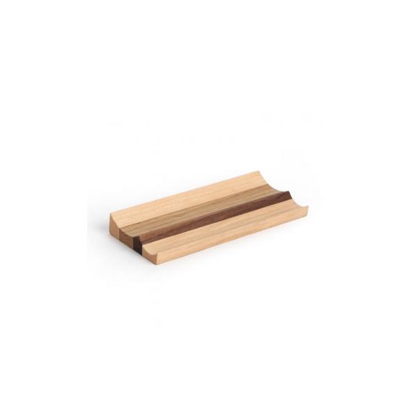 無垢で作ったペントレイです。