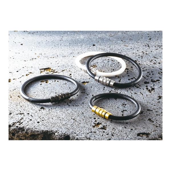 医療機器認証番号：228AGBZX00115000適応サイズ：S（16cm）、M（17.5cm）、L（19cm）材質：【本体】シリコン【ジョイント部分】ステンレス（SUS316L）磁石：希土類永久磁石160mT（1600G）4個をN極S極交...