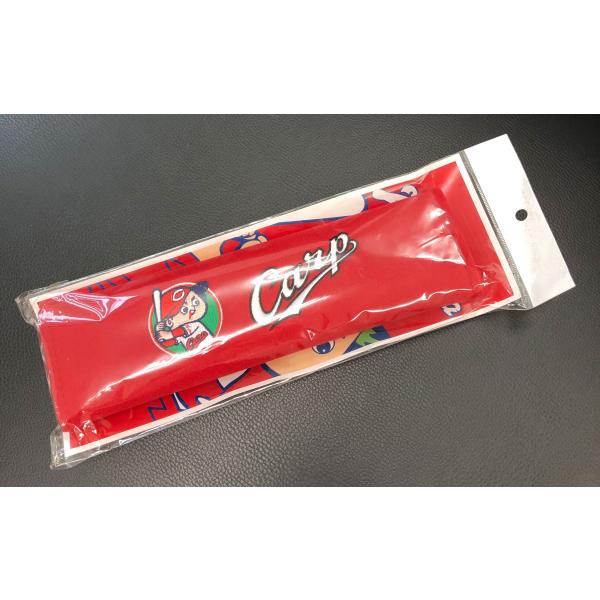 Carp 広島東洋カープ 公認 シートベルトパッド 1個サイズ・長さ約26.5ｃｍ 幅約9ｃｍ自動車のシートベルトに装着するパッドですサイズさえ合えばショルダーバック等にも使えそうです