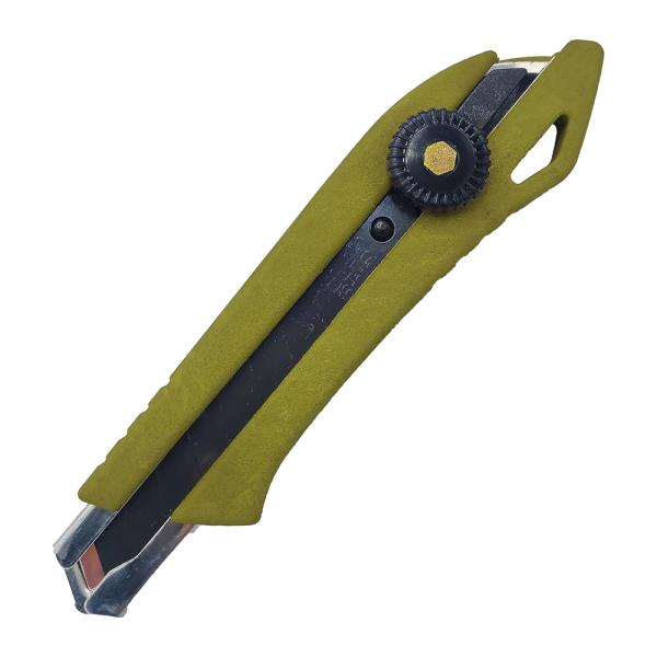 エフォート ベランス ノンスリップカッターナイフ ネジ式 抹茶 VR-NL03    手汗や油で滑りにくいノンスリップカッターナイフ！  樹脂に木粉を混合した複合材料「木樹脂」  木の風合いを感じながらも優れた強度を兼ね備えます！仕様 品名...