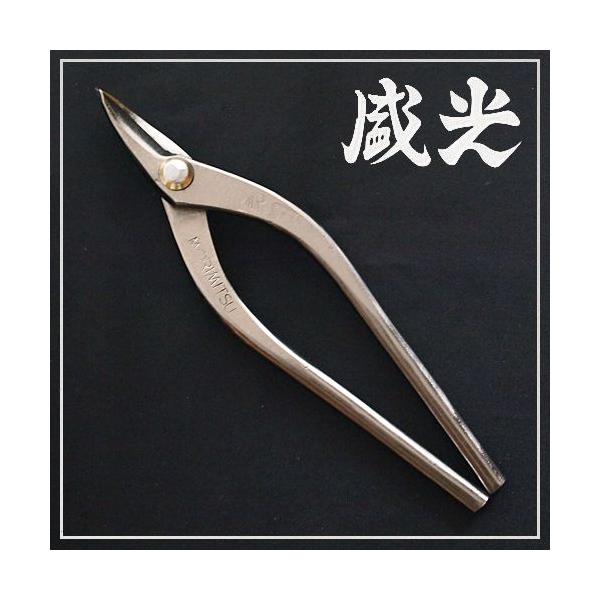 ひとつの鋏で色んな鋼が切れる!SLD鋼を採用!【送料無料】■盛光 金切鋏 SLD エグリ180はがねで決まる!鋏の性能。 鋏の切れ味の良し悪しははがねの特性に左右されます。盛光では、ひとつの鋏でどんな鋼板でも切れる高品位の鋏の要望に応えるべ...