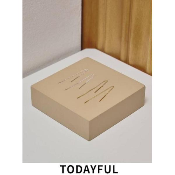 2025秋冬. TODAYFUL (トゥデイフル）Long Chain Pierce（Silver925）耳元で軽やかに揺れる繊細なチェーンが魅力のピアス。キャッチレスで、穴に通してお好みの長さに調整できるミニマルなデザイン。動きに合わせて...