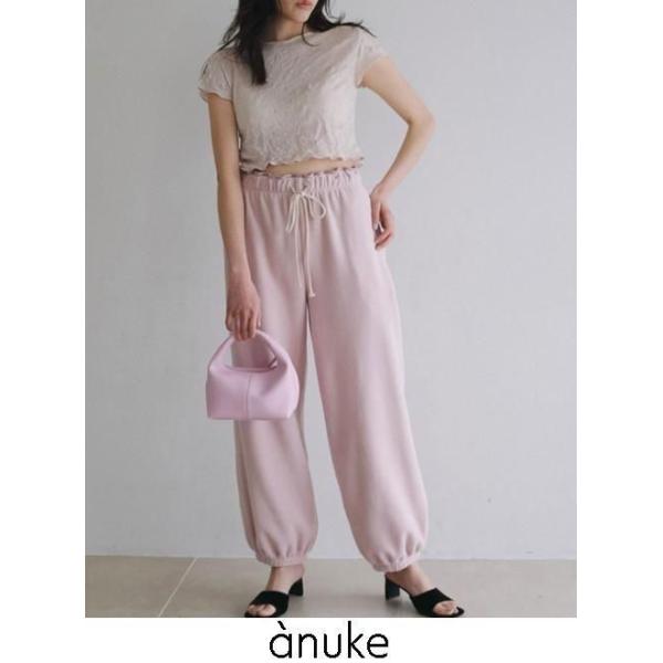 2026秋冬 anuke (アンヌーク）先行予約Fleece Rough Pants★※入荷時期：9月中旬〜 26秋受注会10月中旬ラフなシルエットで仕立てたフリースパンツ。ウエストはゴムとドロスト仕様で、リラックスした履き心地に。ウエスト...