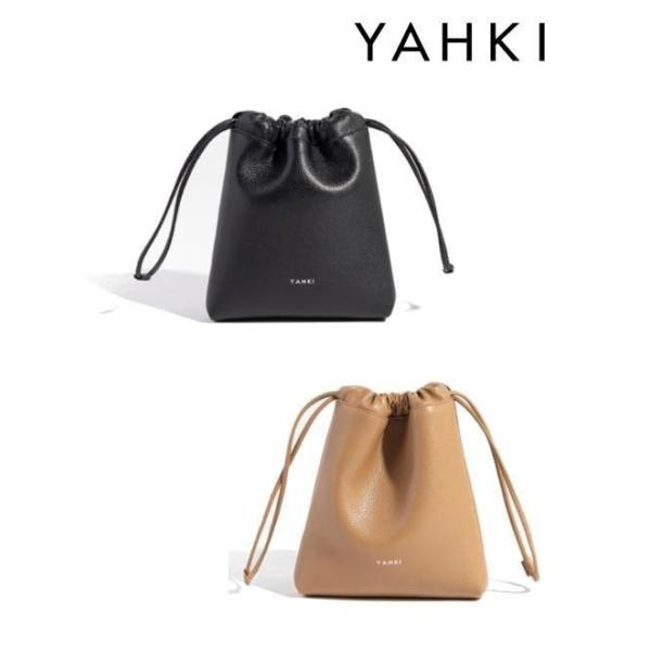 2026春夏 YAHKI(ヤーキ)SHRINK W FACE-2柔らかいレザーの質感と愛らしいサイズ感が魅力のバッグ大人っぽいカラーリングでコーデのアクセントにおすすめです■カラー：BLACK、TABACO■サイズ：F■素材:表素材：床革■...