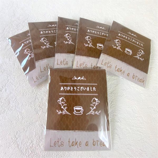 コーヒーギフトは季節世代を問わず人気の商品です。コンパクトなデザインはまとめ買いに最適です。＜商品内容＞ドリップコーヒー　1包商品中ほどに「ありがとうございました」、商品下に「Let's take a break」（ 一息いれよう、休憩しよ...