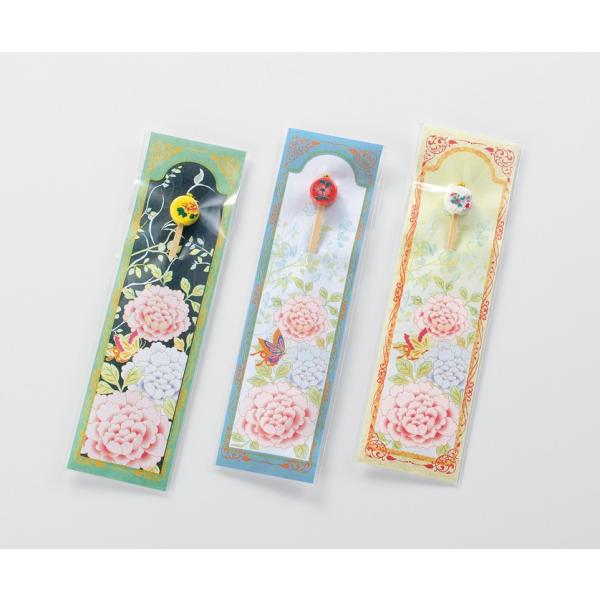 牡丹の花柄のパッケージに、陶器製ビーズのついた耳かきのプチギフトです。＜サイズ＞6ｘ20ｃｍ＜商品内容＞陶器オーナメント付き耳かき台紙3色アソート（色の指定はできません）陶器ビーズの指定はできませんウェディング ブライダル 結婚式 披露宴 ...