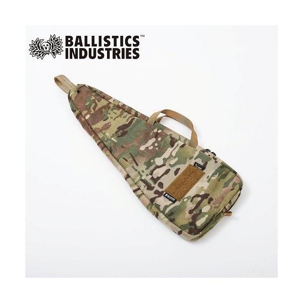 RAIDAXE用のケースとして、又、火バサミや火吹き棒等の長モノ入れとしてご利用いただけるキャリングバッグです。ハンドルの他に吊り下げ用のテープループと通気孔としてグロメットホールを配置しています。ベルクロベースにお好みのワッペン等を貼り付...