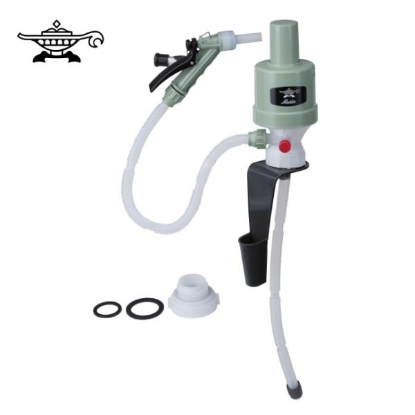 空気圧で給油する電池のいらないエコな灯油ポンプです。ポンプ本体はポリタンクにセットしたまま。収納時に取り外す必要はありません。ガソリンスタンドのようにガンノズルタイプで簡単に給油できます。手が汚れにくく、給油後のしずくも防ぎます。収納時に便...