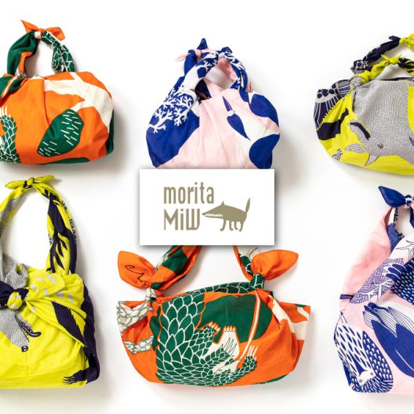 ＊＊＊ 詩画作家 森田MiWと楠橋紋織のコラボブランド「moritaMiW」＊＊＊サステナブルな「くらしの布」MiW風呂敷友禅染の大判風呂敷に、MiWさんのゆるやかな物語の不思議な世界が広がります。一枚の四角い布である風呂敷は、長い歴史の中...