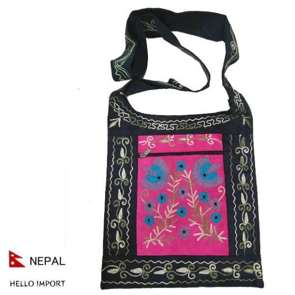 刺繍 ネパール 民族 ショルダー バッグ 鞄 かばん 軽い アジアン エスニック ファッション 雑貨 通販 カフェスタイル /cawx/黒とくすみピンクのファンタジーな色使いほっこり可愛いアジアンバッグショルダー紐が太め★size/実寸約誤...