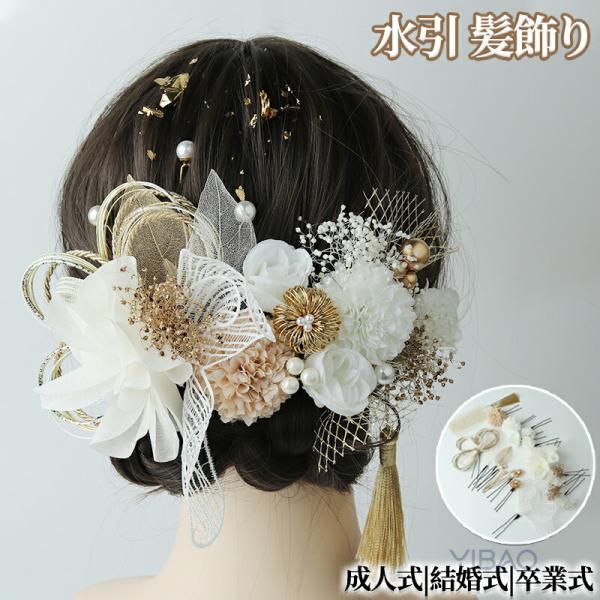 ▼商品紹介▼生産国 MADE IN PRCカラー：写真とおり素材：フリンジ ×1ゴールドメッシュネット ×3千層菊 ×2白いバラ ×3金箔 ×1（イミテーション）シルク地の花 ×1ミリオンスター ×3葉 ×2真珠ピン ×4白いベリー ×1ゴ...