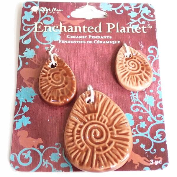 《Blue Moon Beads》セラミックペンダント　２８ｘ１８ｍｍ→２個　４２ｘ３１ｍｍ→１個　１セット
