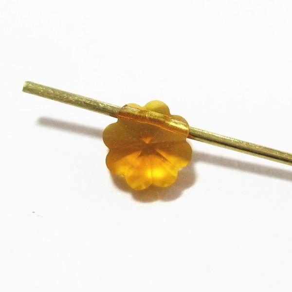 ヴィンテージ＃5110　トパーズ　６mm　１個【ご注意】オリジナルパッケージ入りのもの手配しましたが、現在製造しているものに比べて綺麗かというと、決してそんなことはありません。マシンカットビーズですので現在製造されている物の方が、マシンの精...