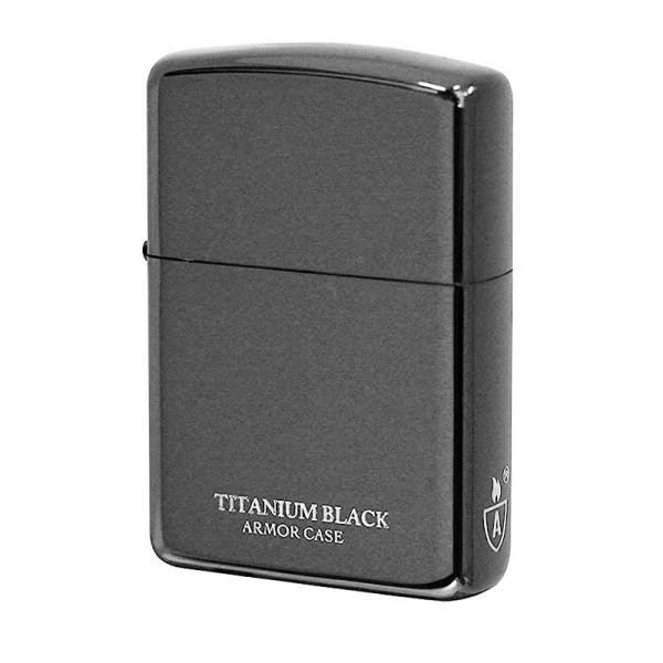 鎧のように分厚く重厚感のあるモデルアーマー#162をベースにし、ブラックチタニウムコーティングを施しました。本体の裏表は両面鏡面仕上げ。表には「TITANIUM BLACK」のシンプルな文字を配置。サイドとボトムにはアーマーケースの証「Ａ」...