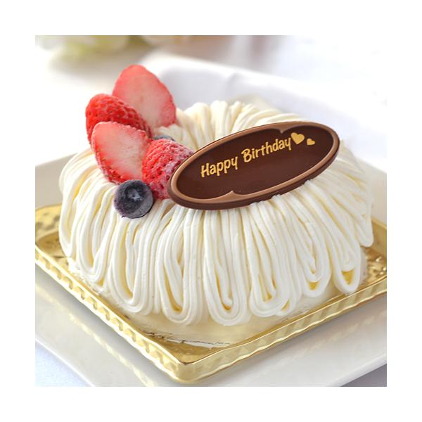 どこを食べてもチーズを感じられるアイスケーキです！塩味がアクセントになるパルメザンチーズを混ぜ込んだタルトの上に、コクのあるクリームチーズとレモンの酸味がきいたレアチーズアイスをのせ、間には酸味のあるブルーベリーソースをサンド。そして、上に...