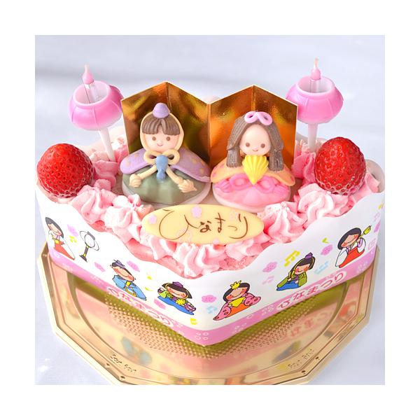 土台は、宇治抹茶の香り高い抹茶アイス、バニラビーンズ入りの本格バニラアイス、苺をふんだんに使ったストロベリーアイスの三段重ね！まるでひな壇の菱餅のように可愛らしい三色です♪デコレーションにはイチゴの生クリームと完熟のイチゴを乗せて、女の子に...