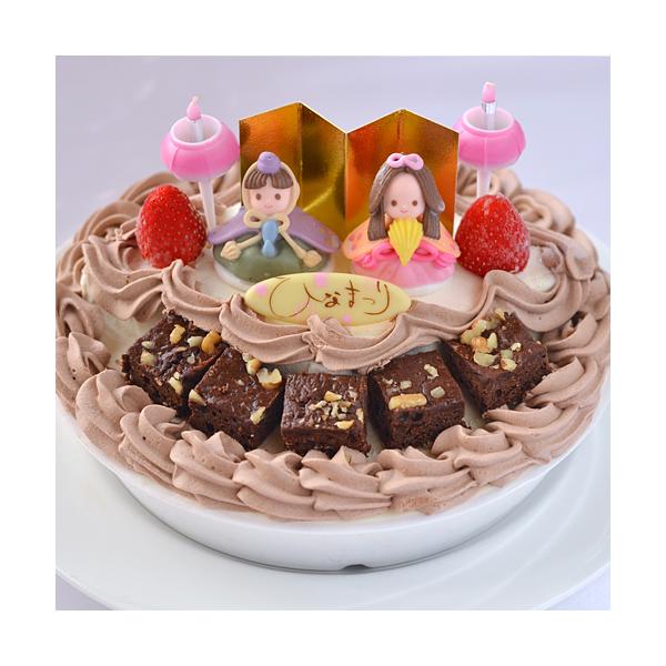 お客様の多くのご要望によりお作りしたチョコレートバージョン！土台はバニラビーンズ入り特選バニラアイスとクーベルチュールのミルクチョコレートを使用したチョコレートアイスの2層。更にケーキ上部のひし形のひな壇は、完熟バナナたっぷりのバナナミルク...