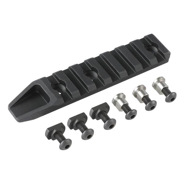 【関連検索ワード】 エムロック キーモッド ハンドガード 20mmレール ピカティニーレール エムロック#####M-LOK/KeyModシステムのハンドガード両方に対応した7スロットレイルセクションです。各種アクセサリーを装着することが可...